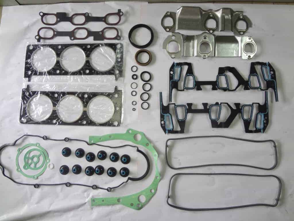 89017636 89017347 12482053 88984297 89017278 12481316 Engine Head ...