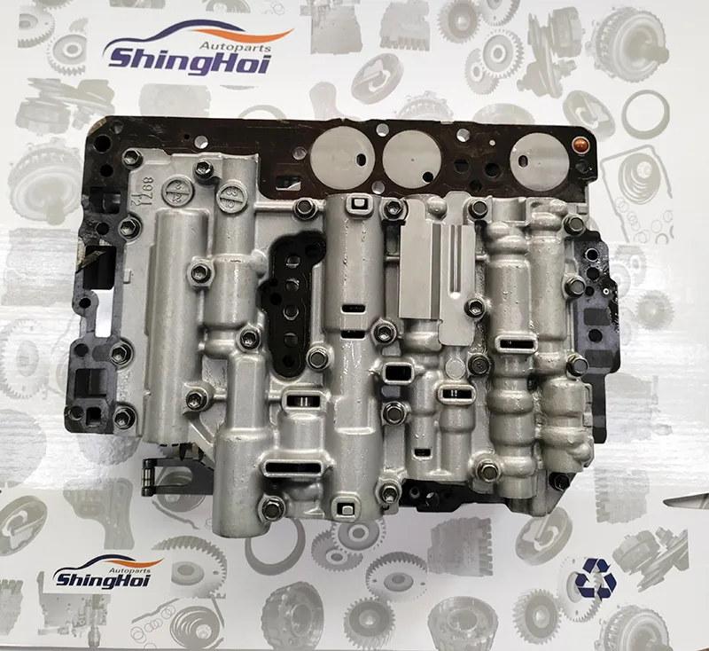 03-71L 03-72LE A44DE Cuerpo de válvula de transmisión para SUZUKI ISUZU ...